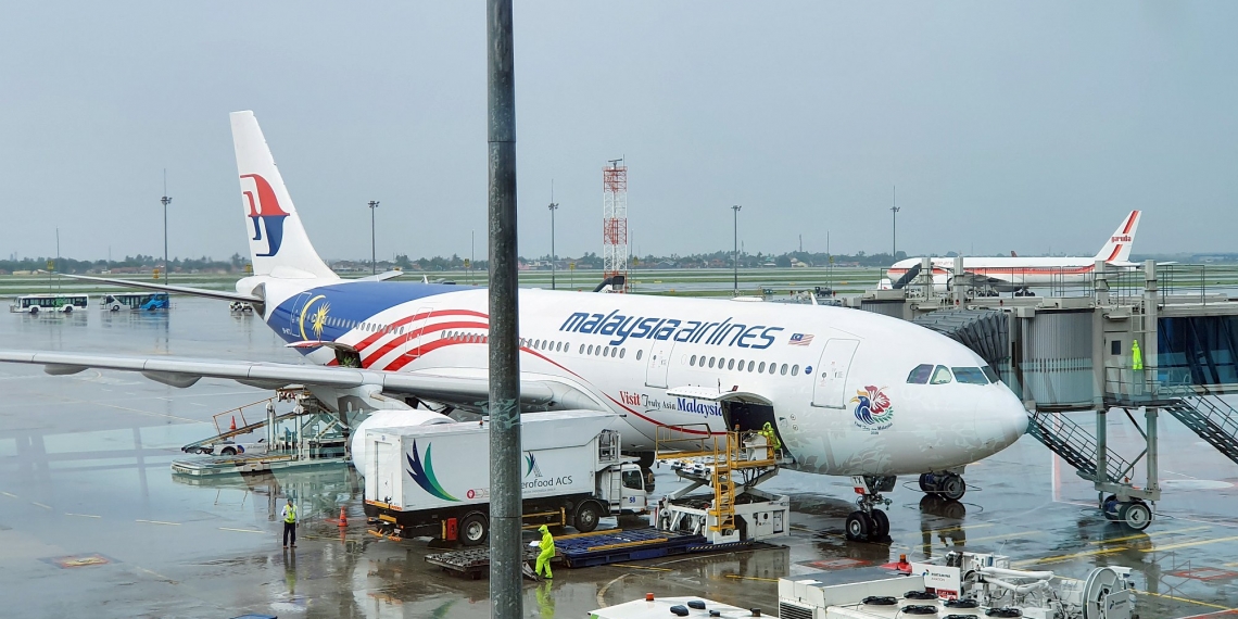 MAS & Firefly tawar tambang tetap RM300, terbang ke Sabah & Sarawak ...