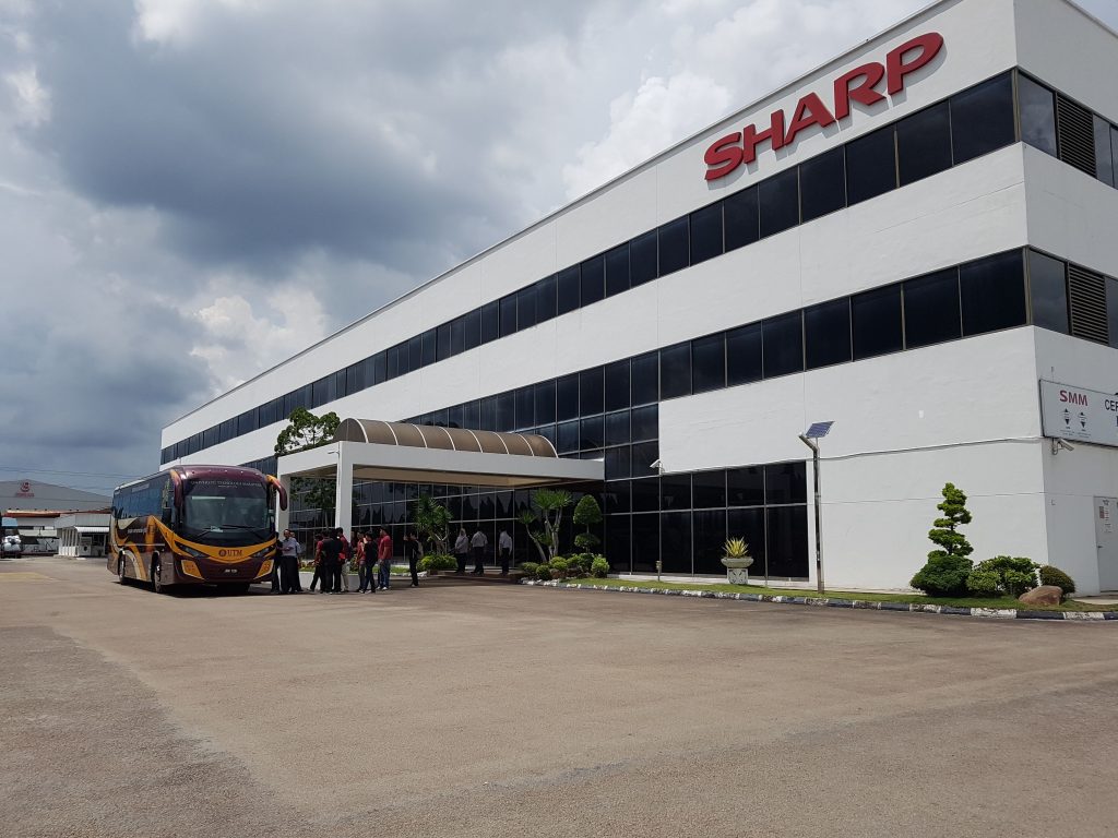 Negara kita jadi hub pemasangan Nintendo Switch, cuba cari kotak Made ...