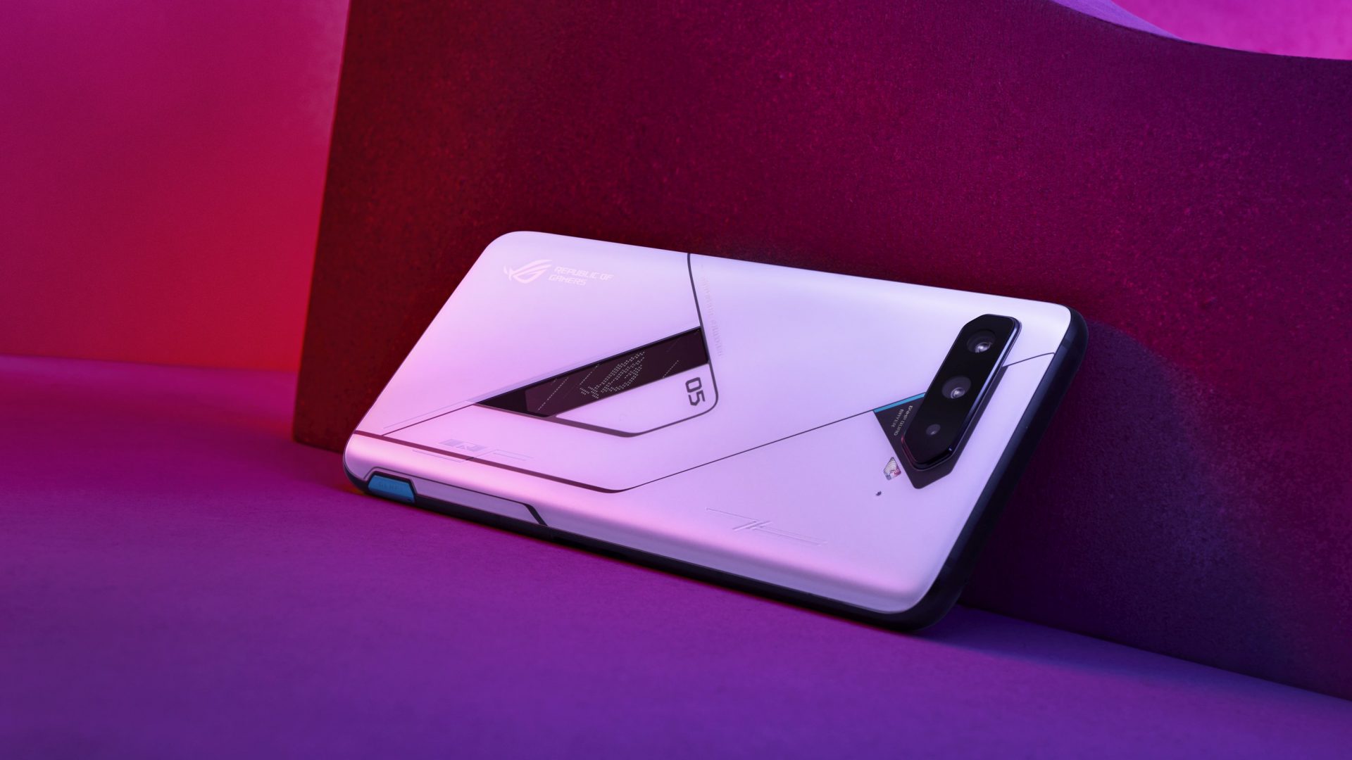 ASUS ROG Phone 5 tiba merajai takhta telefon gaming terhebat dunia ...