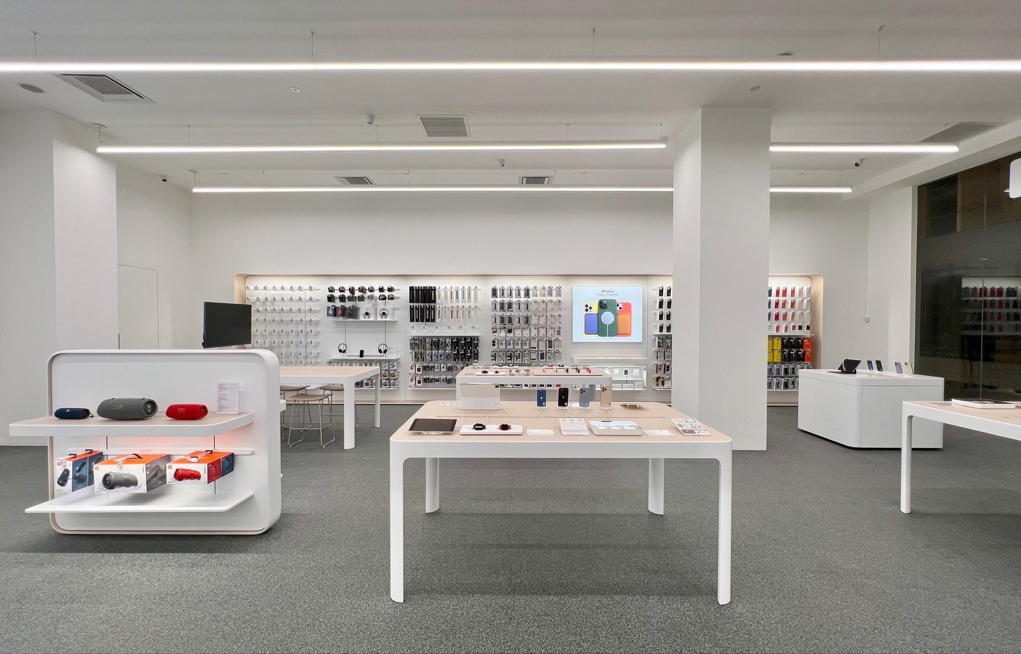 Apple Premium Partner Store pertama di Malaysia telah dibuka, lengkap ...