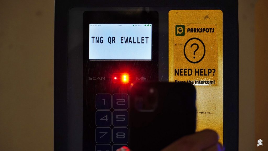 TNG eWallet perkenal cara baharu untuk bayar parking, imbas kod QR dan ...