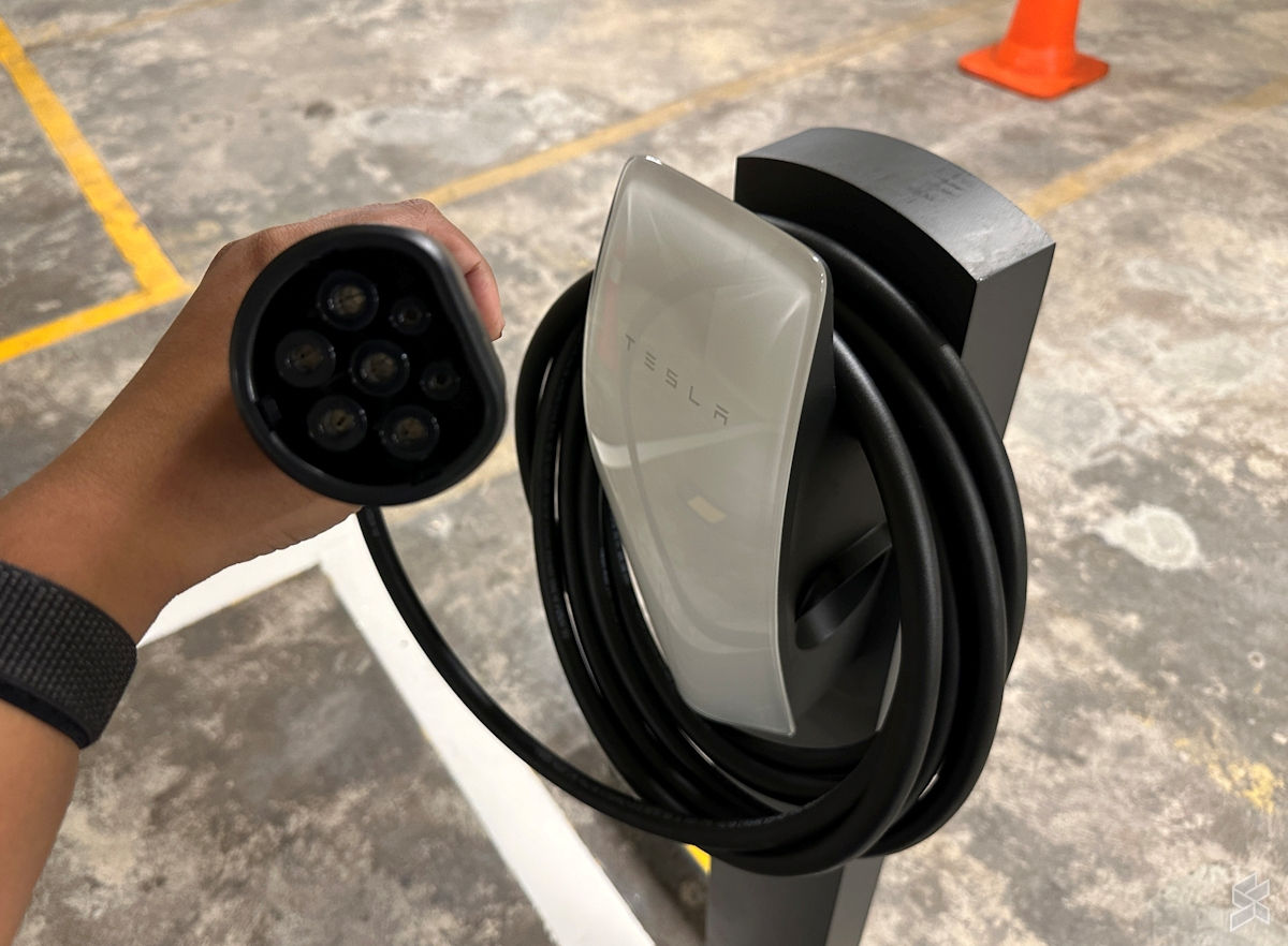Tesla Destination Charger pertama Malaysia dikesan di Sunway Putra Mall ...