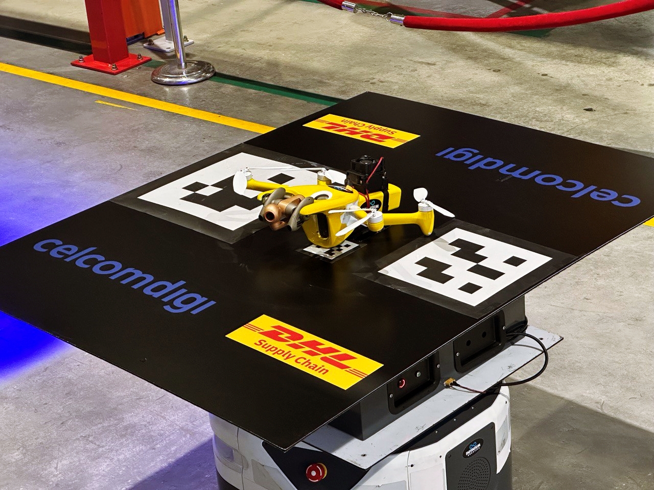 CelcomDigi dan DHL pamer gudang yang diperkasa robot berautonomi dan 5G ...