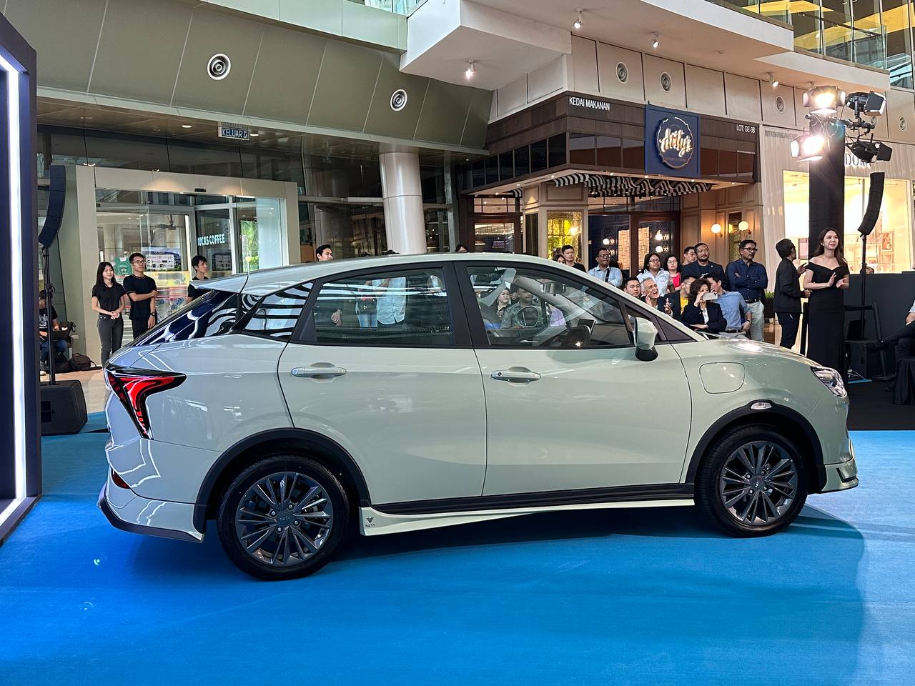 Harga rasmi Neta V diumum. Pengecas rumah, body kit, antara pemberian ...